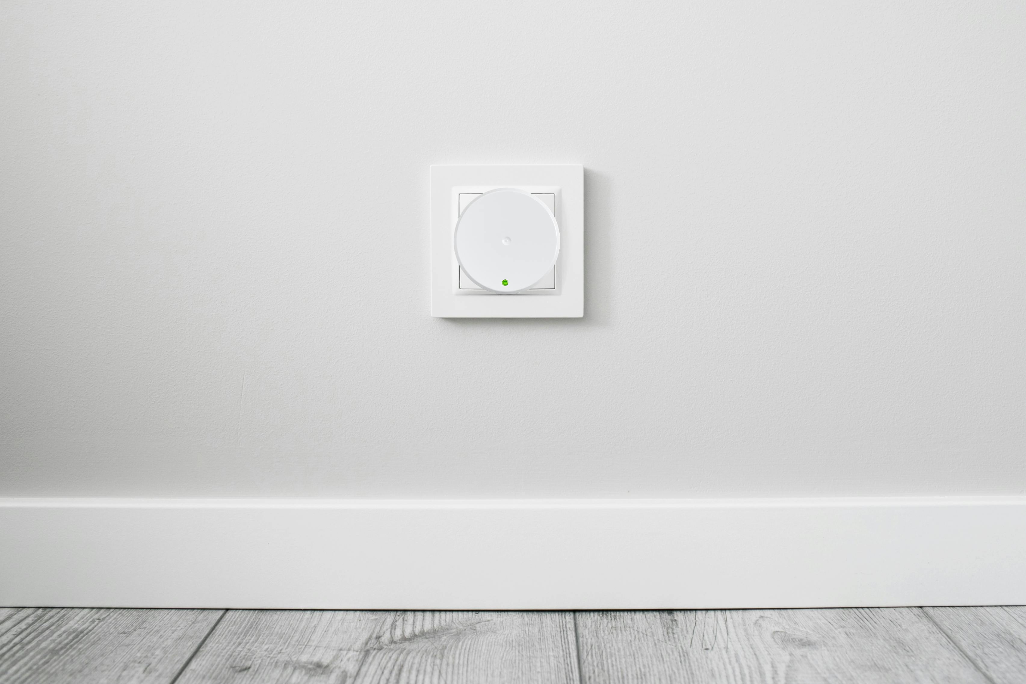 Meet Salto's Newest BLUEnet Wireless Device: The IQ Mini | Locksmith Ledger